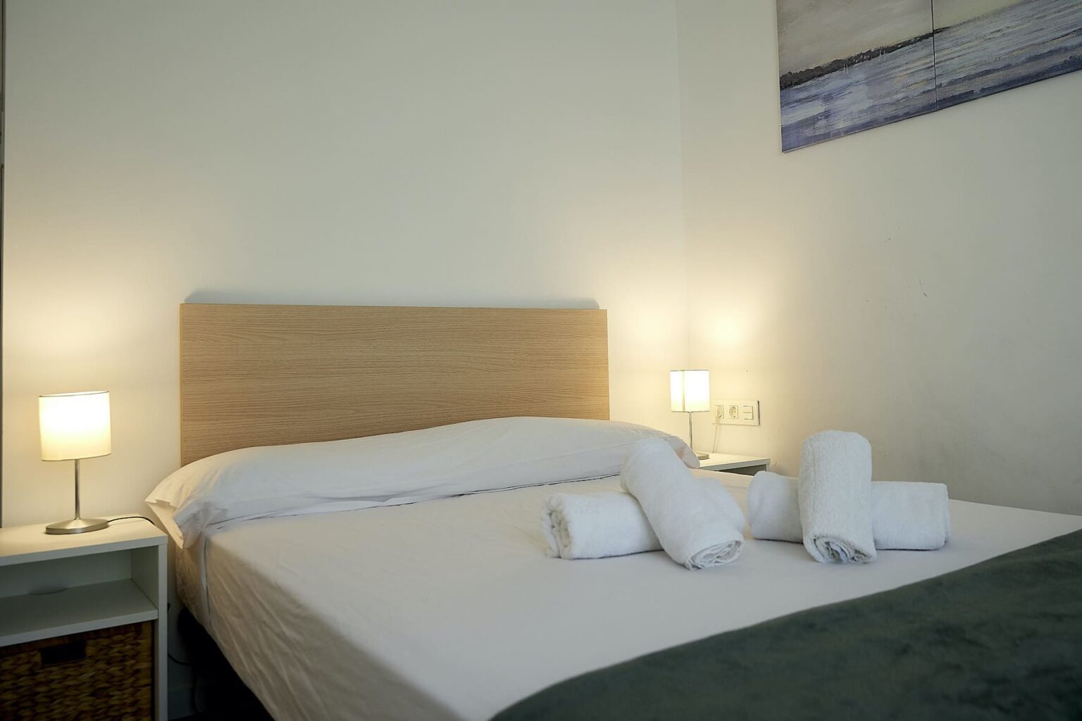 Short Stay Rental | Artes gráficas 34-8 • MAKE IT MED | Habitaciones y ...